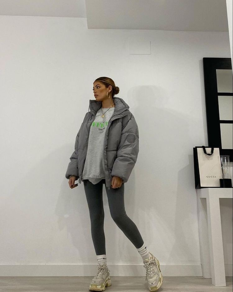 25 Girls Athleisure Outfit Ideas That Are Trending This Year